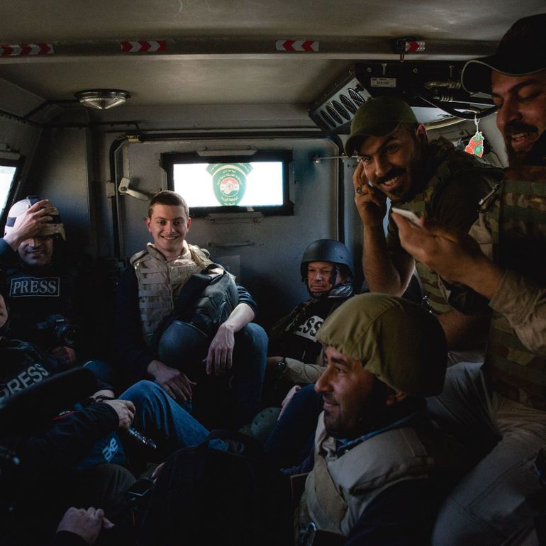 Irak : Wilson Fache, reporter de guerre et Marie Tihon ...