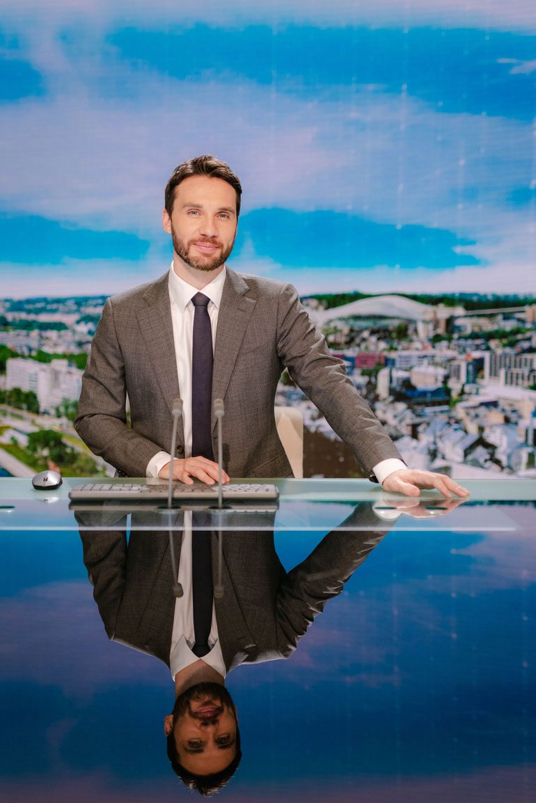 Laurent Mathieu remplacera François De Brigode au JT de 19h30 - RTBF Actus