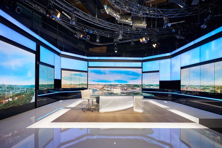 Découvrez le nouveau plateau du JT de la RTBF en photos et vidéos