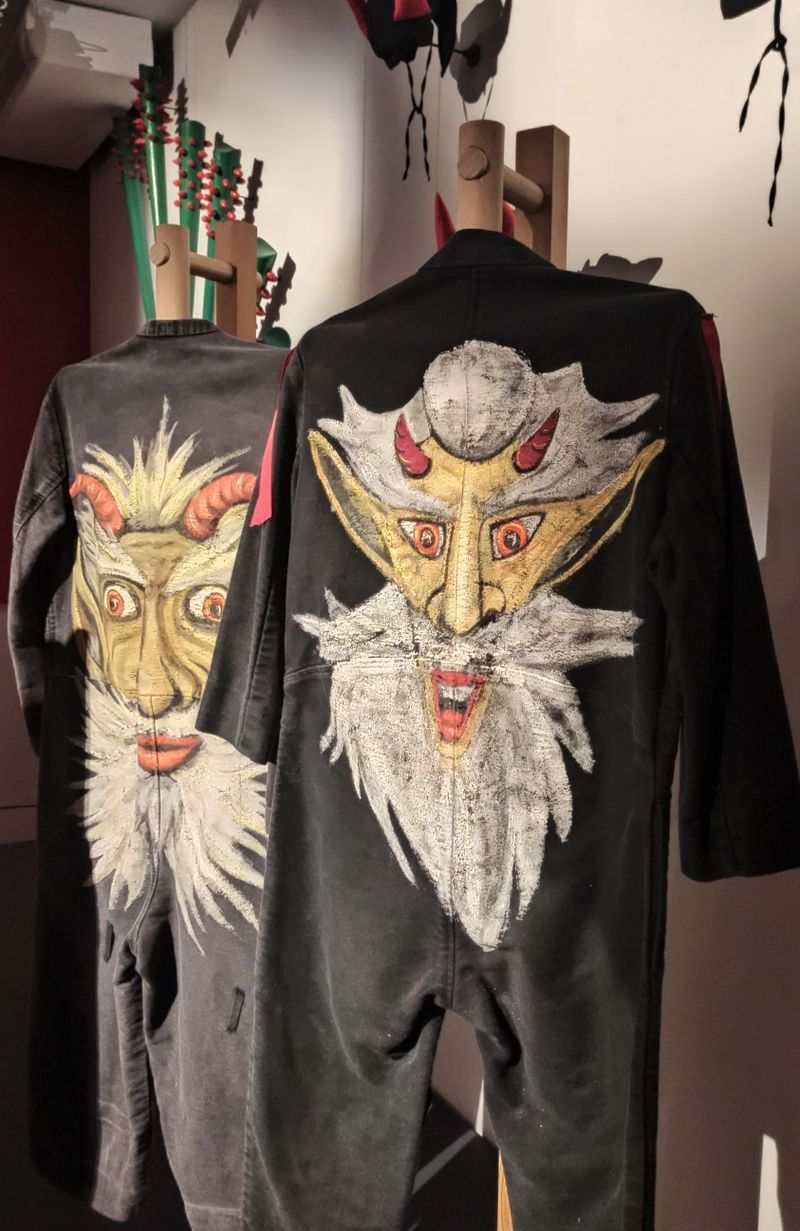 Le Musée du Doudou vous plonge au centre de la Ducasse de Mons - RTBF Actus