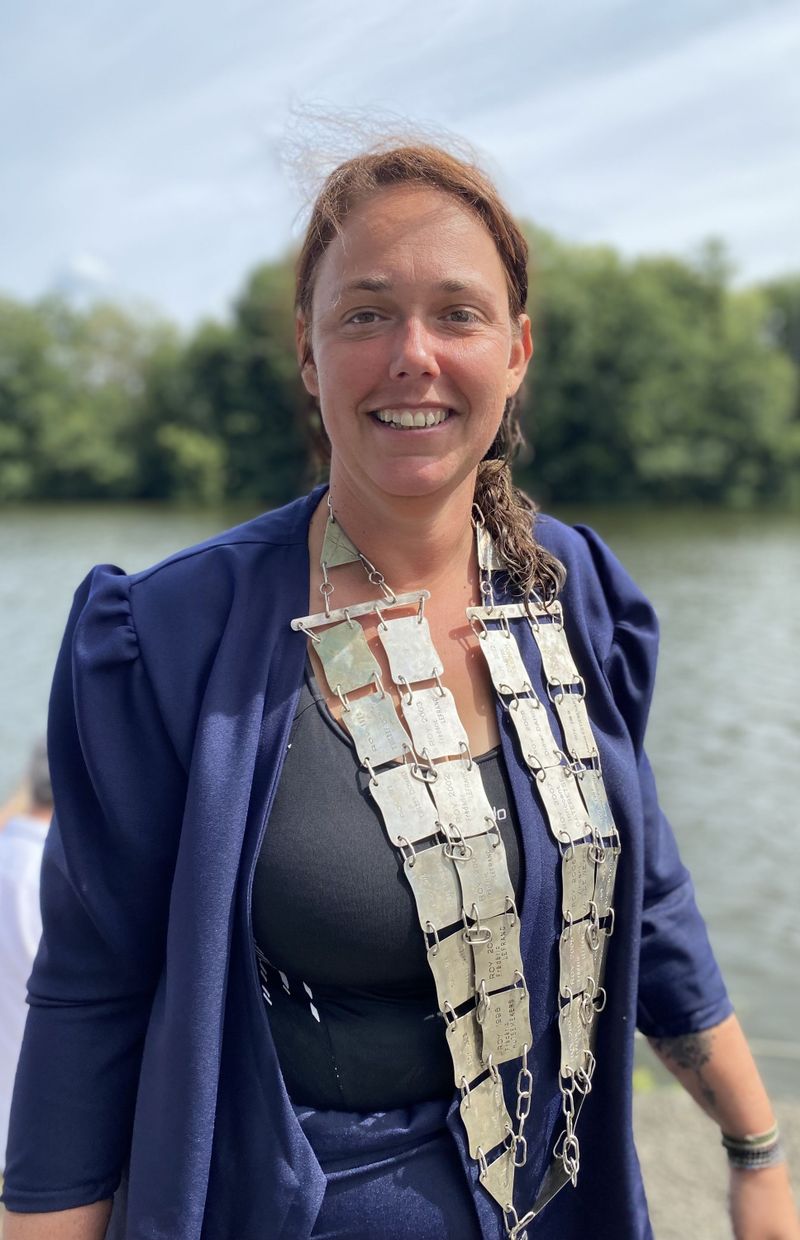 Namur : un public conquis par les joutes nautiques féminines - RTBF Actus